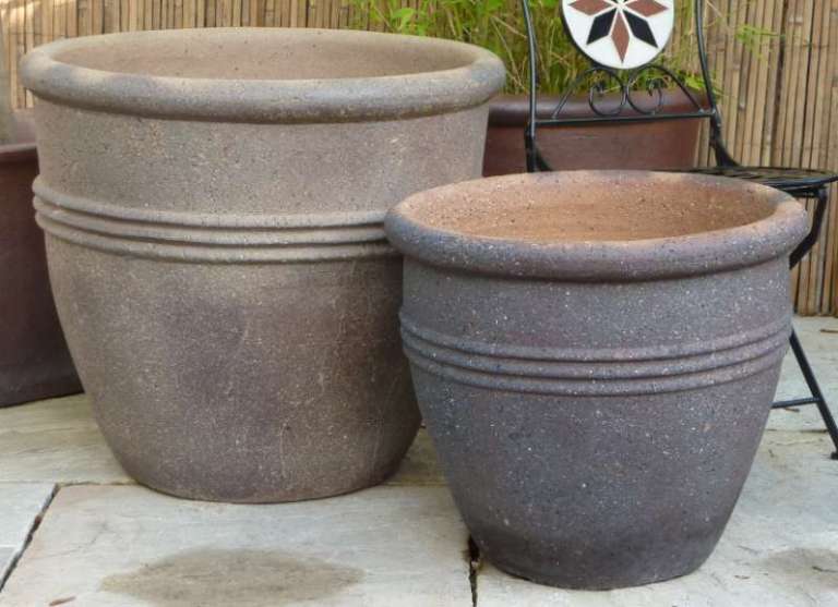 The Old Stone Range | World of Pots