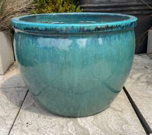 Glazed Green Ace Pot | World of Pots