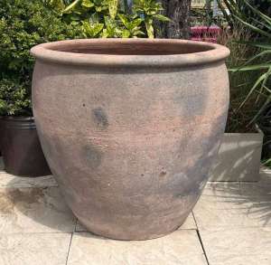 The Old Stone Range | World of Pots