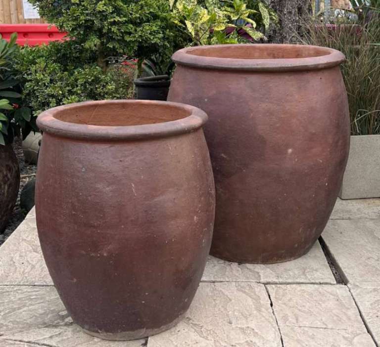 Shop online for specialist large garden pots | World of Pots