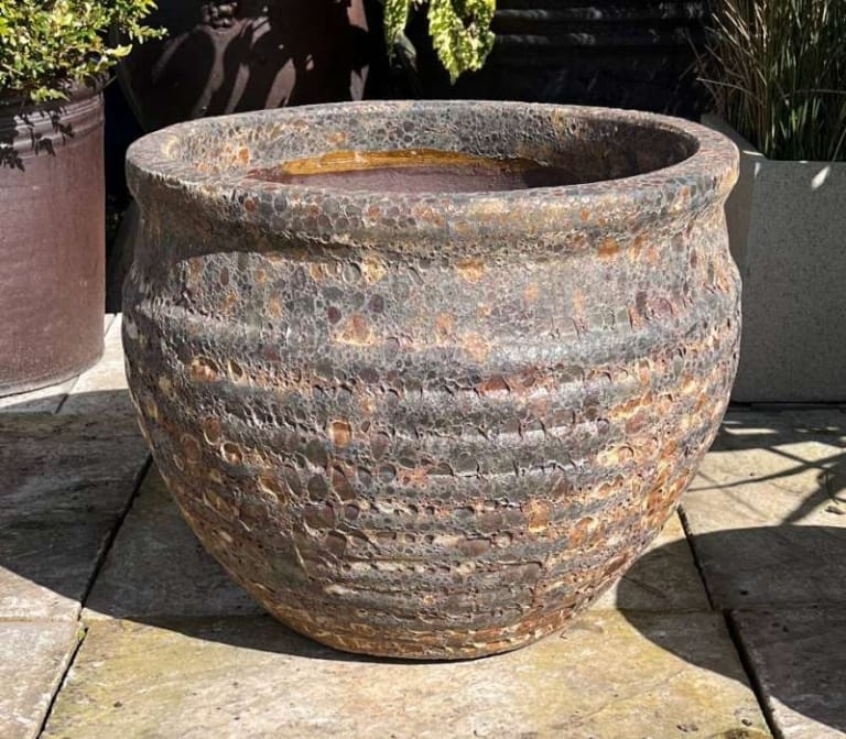Atlantis Rust Beehive Pot | World of Pots
