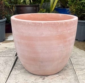 Tuscan Egg Pot | World of Pots