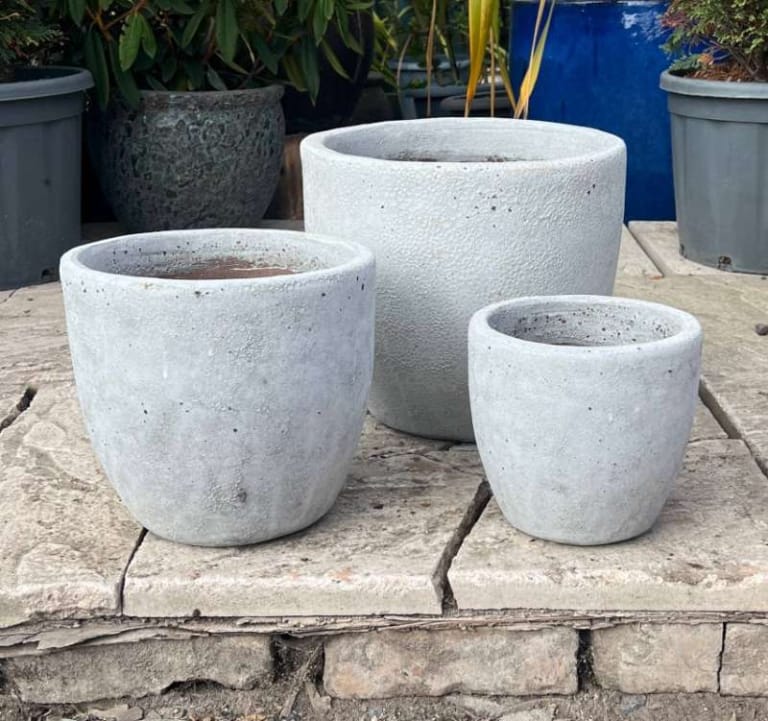 Atlantis White Giant Egg Pot | World of Pots