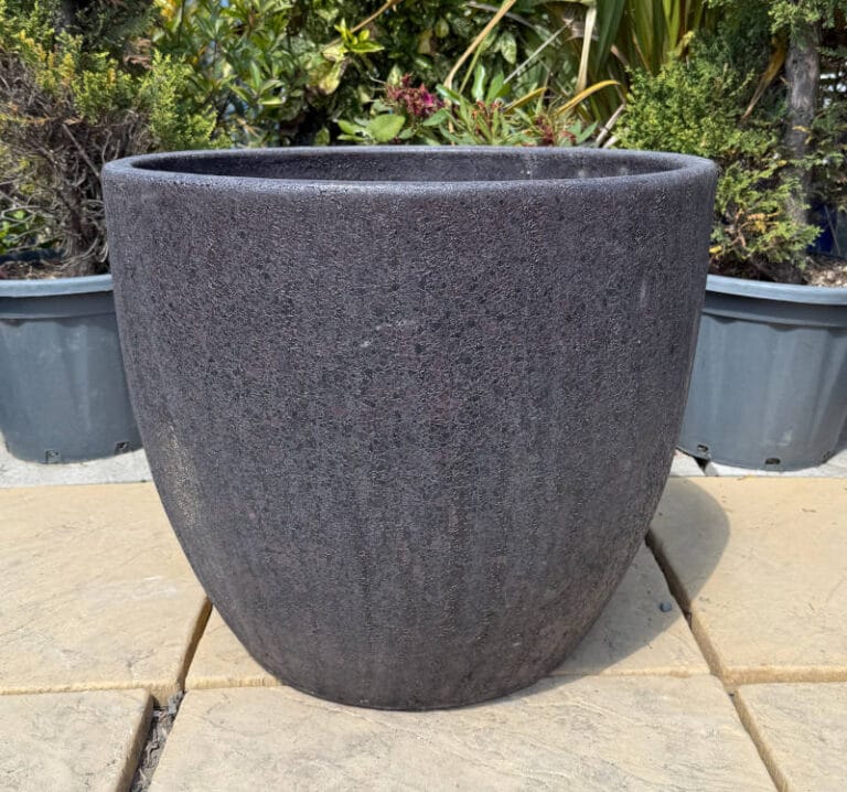 Shop online for specialist large garden pots | World of Pots