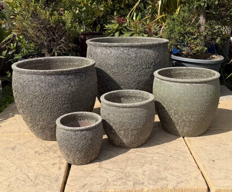 Atlantis Green Rimmed Egg | World of Pots