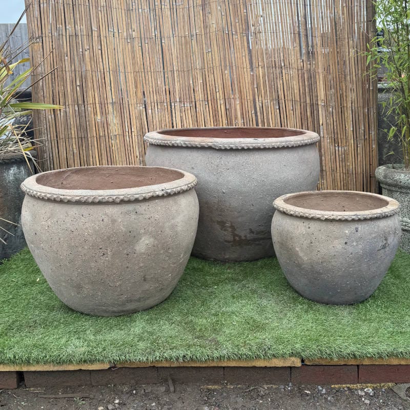 The Old Stone Range | World of Pots
